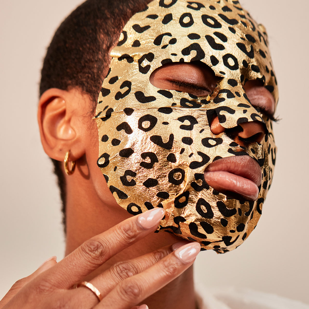 Repair Vegan Collagen & Gold Metallic Face Sheet Mask – Vitamasques